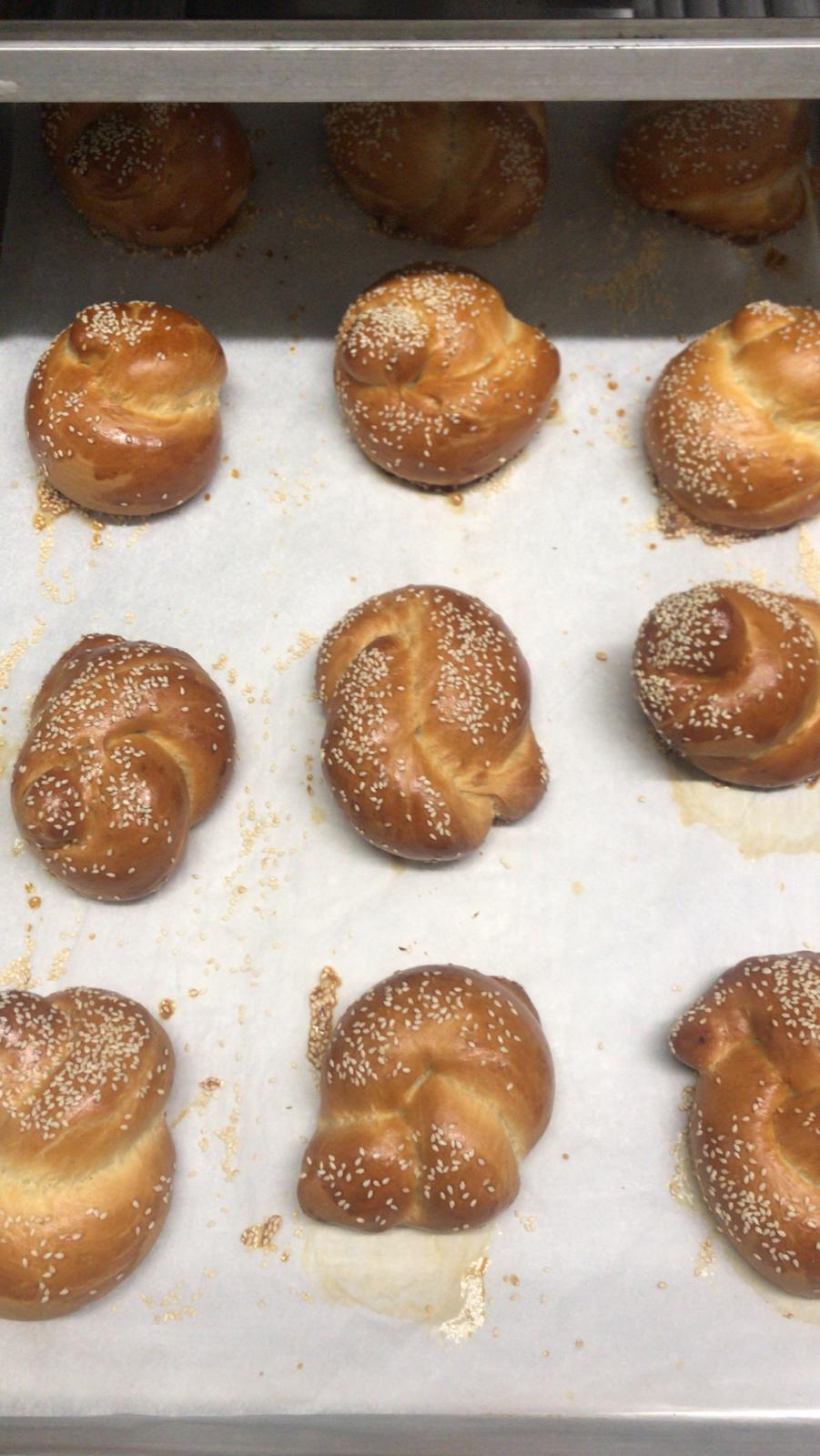 Water Challah Rolls 6 Pack | Lieder's Glatt Kosher Deli Takeout LA
